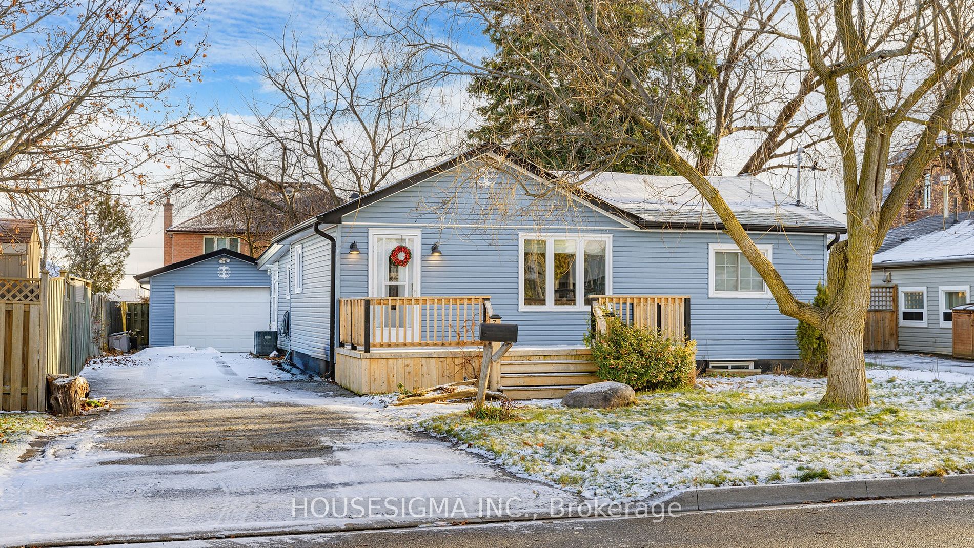 745 Marksbury Road, Pickering, Ontario For Sale | HouseSigma