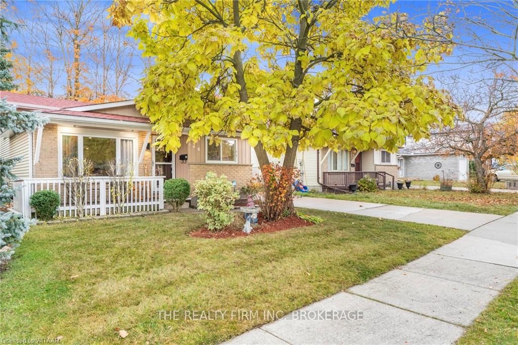 146 CEDAR CREST St, Kitchener, Ontario N2N2A9 Sold History | HouseSigma